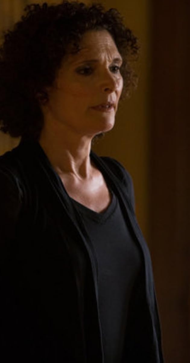 Young Mary Elizabeth Mastrantonio