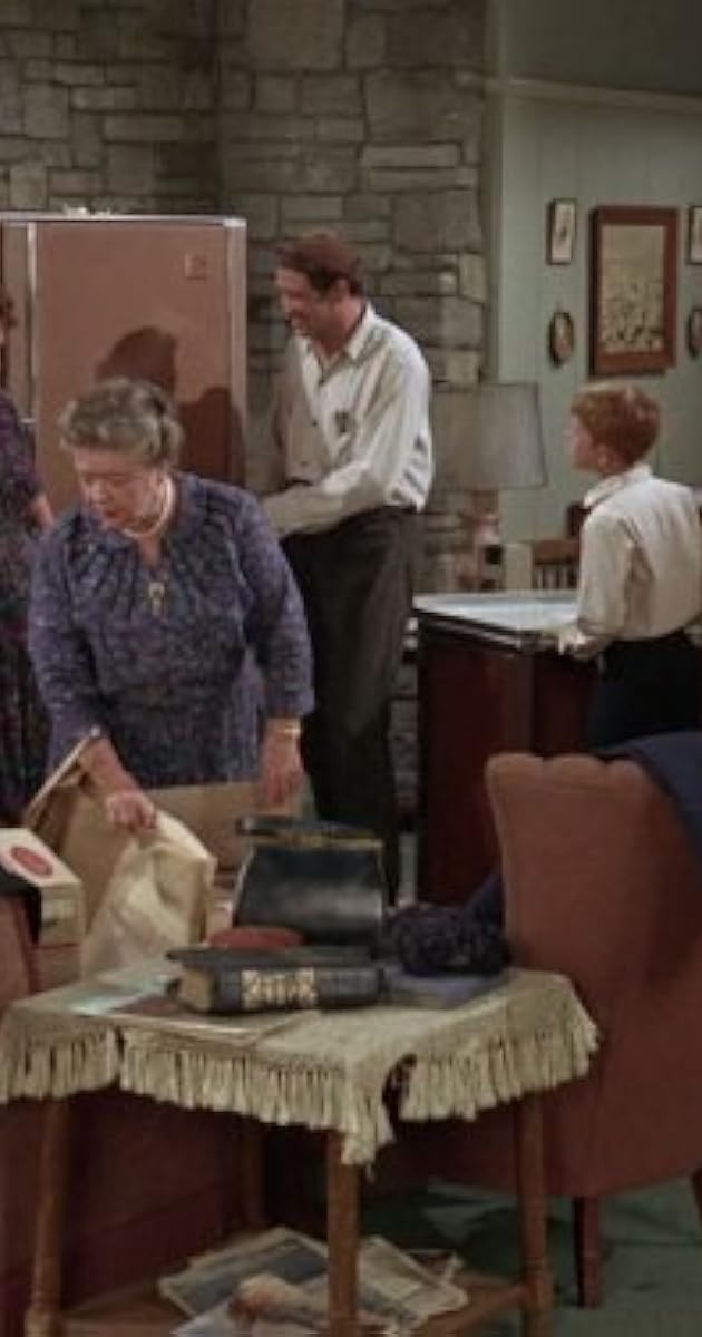 "The Andy Griffith Show" Aunt Bee on TV (TV Episode 1965) - IMDb