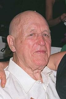 Lawrence Tierney - IMDb