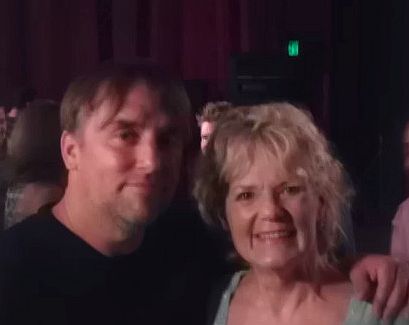 Younger Libby Villari