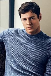 Benjamin Walker - IMDb