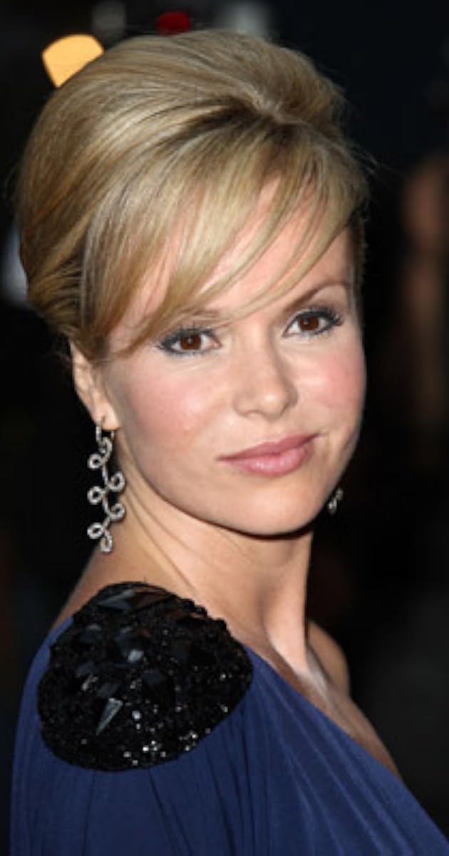 Amanda Holden - IMDb